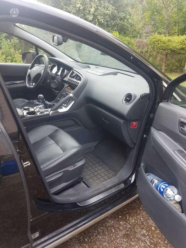 Black Peugeot 3008 2011 in Elektrenai, with an engine capacity of 2.00 L and mileage of 260 thousand km for 2350 €, photo 8 on AUTOMOTO.COM.LV