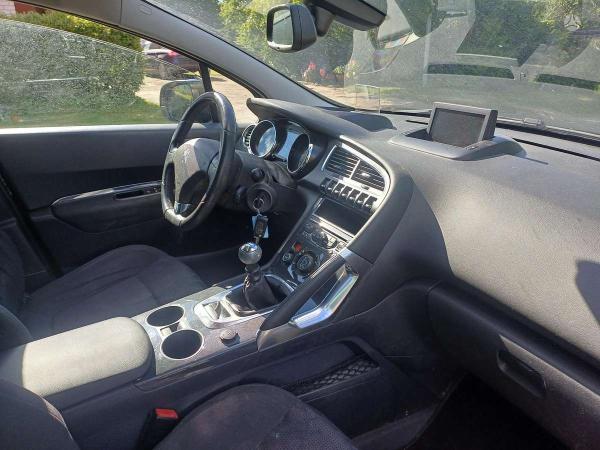Black Peugeot 3008 2012 in Taurage, with an engine capacity of 1.60 L and mileage of 265 thousand km for 3100 €, photo 7 on AUTOMOTO.COM.LV
