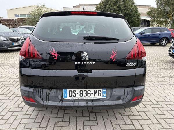 Black Peugeot 3008 2015 in Taurage, with an engine capacity of 1.20 L and mileage of 157 thousand km for 4500 €, photo 6 on AUTOMOTO.COM.LV