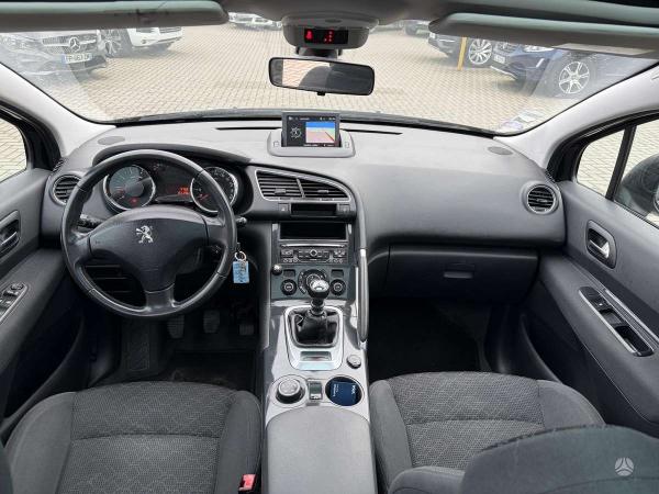 Black Peugeot 3008 2015 in Taurage, with an engine capacity of 1.20 L and mileage of 157 thousand km for 4500 €, photo 9 on AUTOMOTO.COM.LV