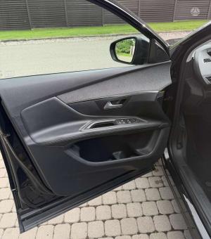 Melns Peugeot 3008 2017 Kauņa, ar dzinēja tilpumu 1.56 L un nobraukumu 230 tūkst. km par 11900 €, foto 11 vietnē AUTOMOTO.COM.LV