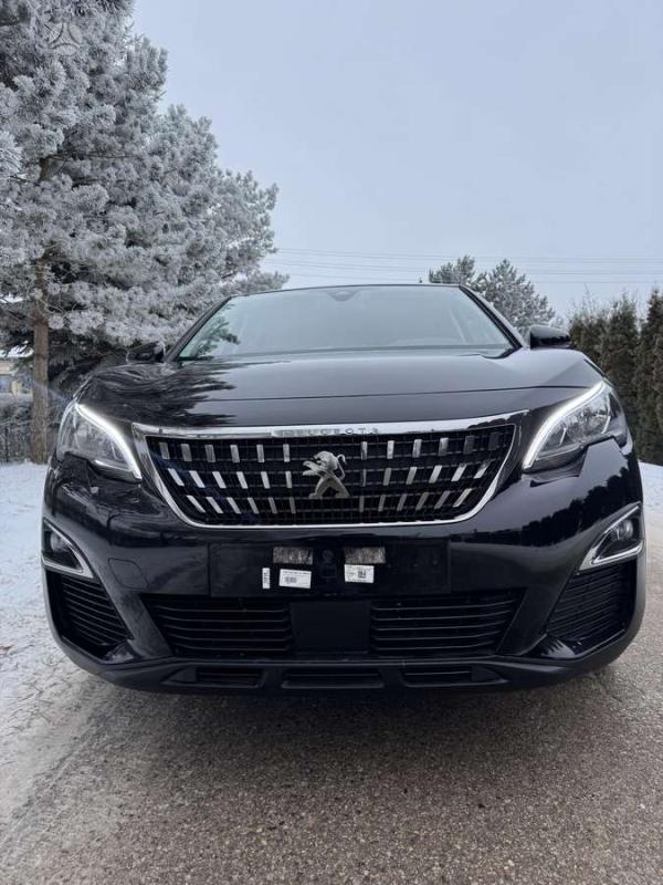 Black Peugeot 3008 2020 in Alytus, with an engine capacity of 1.20 L and mileage of 128 thousand km for 10700 €, photo 2 on AUTOMOTO.COM.LV