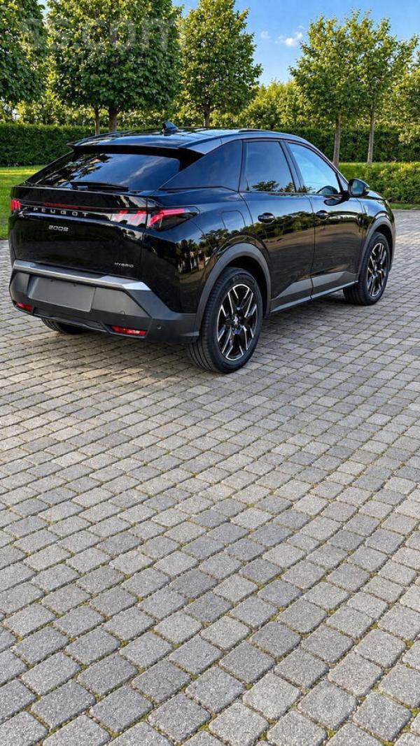 Peugeot 3008 2024 Rīga vietnē Melns Peugeot 3008 2024 Rīga, ar dzinēja tilpumu 1.20 L un nobraukumu 30 tūkst. km par 257000 €, foto 4 vietnē AUTOMOTO.COM.LV