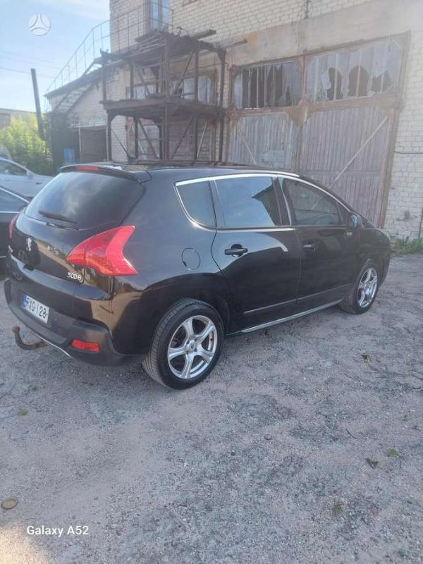 Black Peugeot 3008 2010 in Kelme, with an engine capacity of 1.60 L and mileage of 290 thousand km for 2850 €, photo 6 on AUTOMOTO.COM.LV