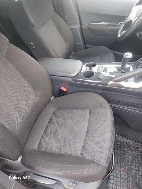 Black Peugeot 3008 2010 in Kelme, with an engine capacity of 1.60 L and mileage of 290 thousand km for 2850 €, photo 7 on AUTOMOTO.COM.LV