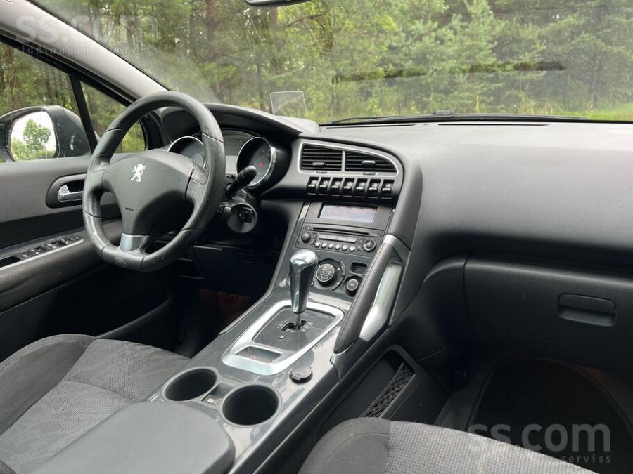Melns Peugeot 3008 2010 Rēzekne, ar dzinēja tilpumu 1.60 L un nobraukumu 281 tūkst. km par 3550 €, foto 8 vietnē AUTOMOTO.COM.LV