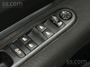 Melns Peugeot 3008 2010 Rēzekne, ar dzinēja tilpumu 1.60 L un nobraukumu 281 tūkst. km par 3550 €, foto 21 vietnē AUTOMOTO.COM.LV