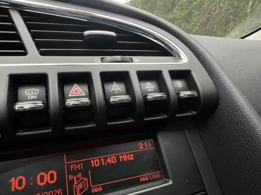 Melns Peugeot 3008 2010 Rēzekne, ar dzinēja tilpumu 1.60 L un nobraukumu 281 tūkst. km par 3550 €, foto 14 vietnē AUTOMOTO.COM.LV