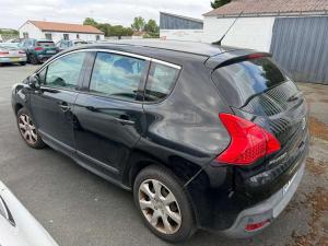 Melns Peugeot 3008 2010 Kauņa, ar dzinēja tilpumu 1.56 L un nobraukumu 250 tūkst. km par 1650 €, foto 4 vietnē AUTOMOTO.COM.LV