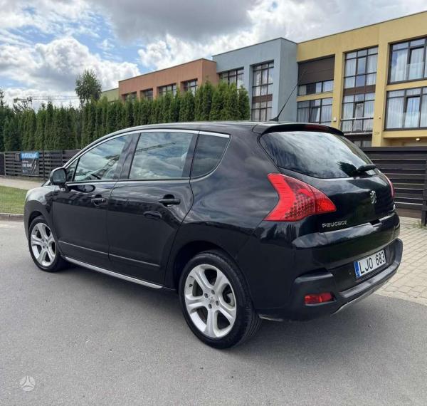 Melns Peugeot 3008 2010 Viļņa, ar dzinēja tilpumu 1.56 L un nobraukumu 312 tūkst. km par 3350 €, foto 5 vietnē AUTOMOTO.COM.LV