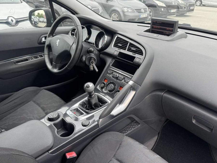 Melns Peugeot 3008 2011 Tauragė, ar dzinēja tilpumu 2.00 L un nobraukumu 253 tūkst. km par 3700 €, foto 13 vietnē AUTOMOTO.COM.LV