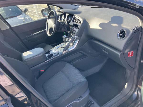 Melns Peugeot 3008 2011 Prienai, ar dzinēja tilpumu 2.00 L un nobraukumu 218 tūkst. km par 3444 €, foto 8 vietnē AUTOMOTO.COM.LV