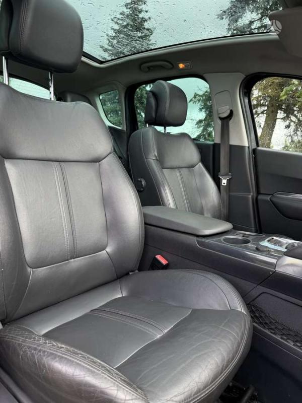 Black Peugeot 3008 2011 in Taurage, with an engine capacity of 1.56 L and mileage of 258 thousand km for 3400 €, photo 9 on AUTOMOTO.COM.LV