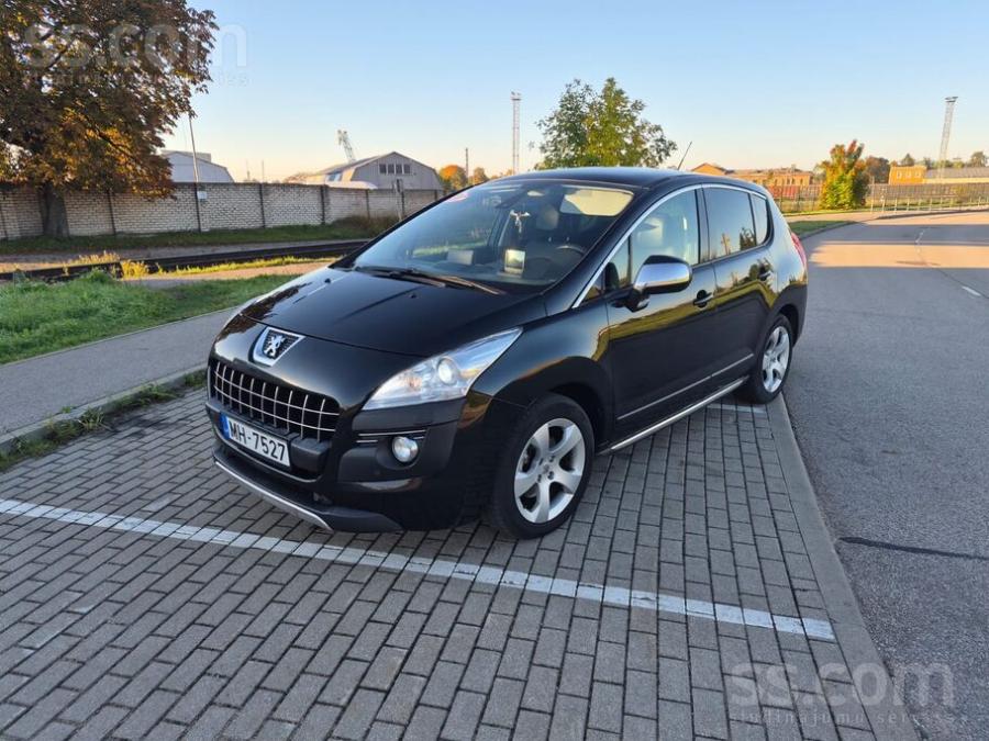 Black Peugeot 3008 2011 in Daugavpils, with an engine capacity of 2.00 L and mileage of 236 thousand km for 5150 €, photo 1 on AUTOMOTO.COM.LV