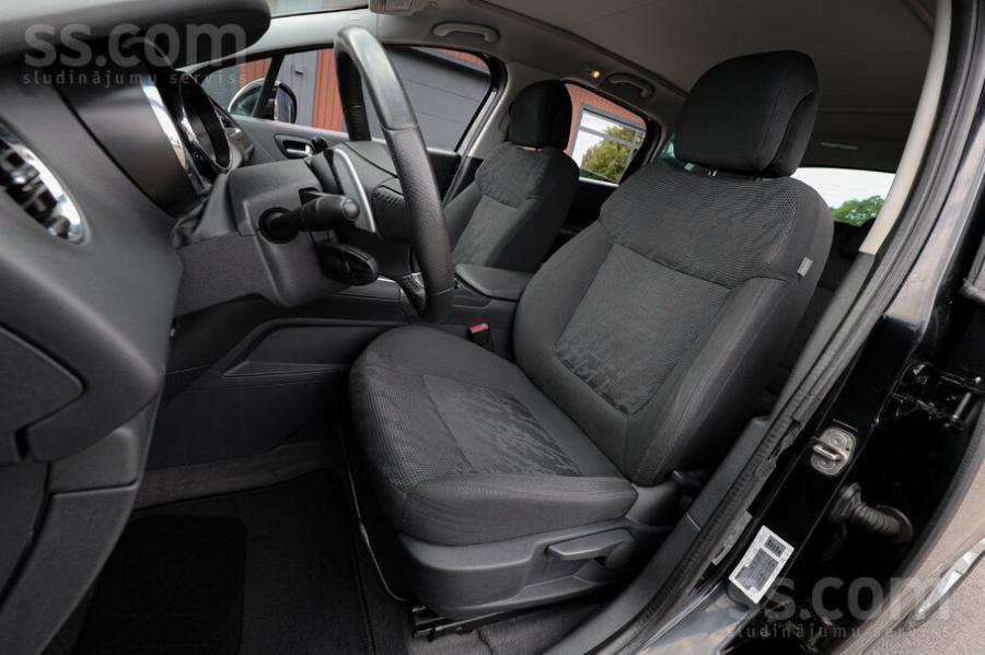 Melns Peugeot 3008 2012 Jelgava, ar dzinēja tilpumu 2.00 L un nobraukumu 258 tūkst. km par 4990 €, foto 10 vietnē AUTOMOTO.COM.LV