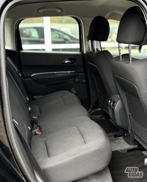 Black Peugeot 3008 2012 in Radviliskis, with an engine capacity of 1.60 L and mileage of 351 thousand km for 3650 €, photo 23 on AUTOMOTO.COM.LV