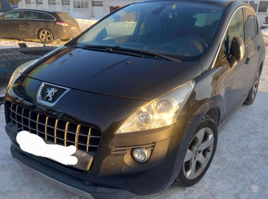 Black Peugeot 3008 2013 in Panevezys, with an engine capacity of 2.00 L and mileage of 280 thousand km for 4200 €, photo 3 on AUTOMOTO.COM.LV