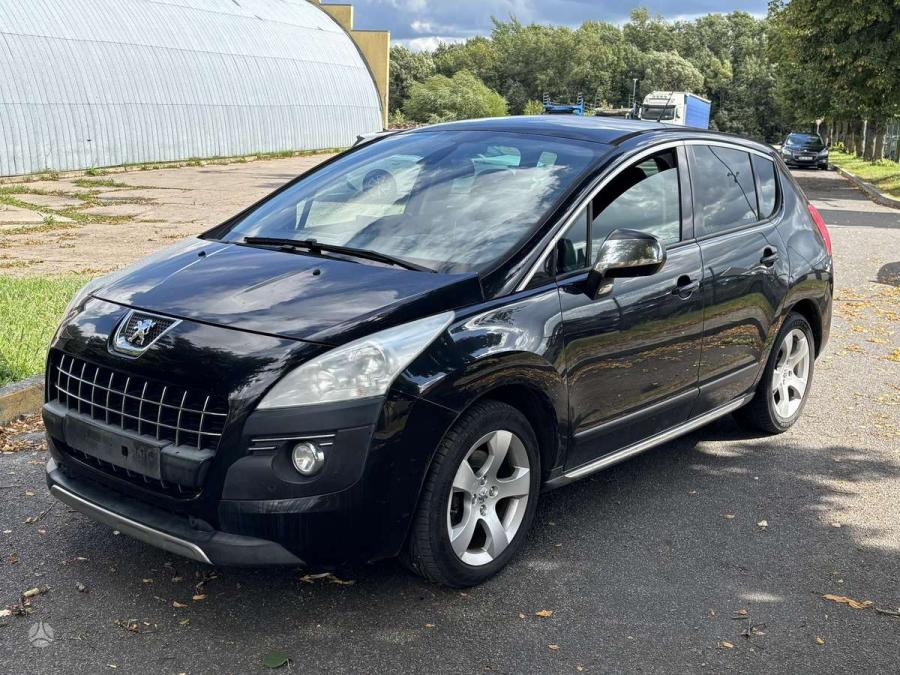 Black Peugeot 3008 2013 in Taurage, with an engine capacity of 2.00 L and mileage of 230 thousand km for 3550 €, photo 4 on AUTOMOTO.COM.LV