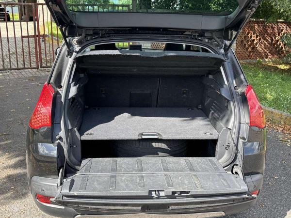 Пежо 3008 2013 в Таураге на AUTOMOTO.COM.LV Черный Пежо 3008 2013 в Таураге, объемом двигателя 2.00 л и пробегом 230 тыс. км за 3550 €, фото 7 на AUTOMOTO.COM.LV