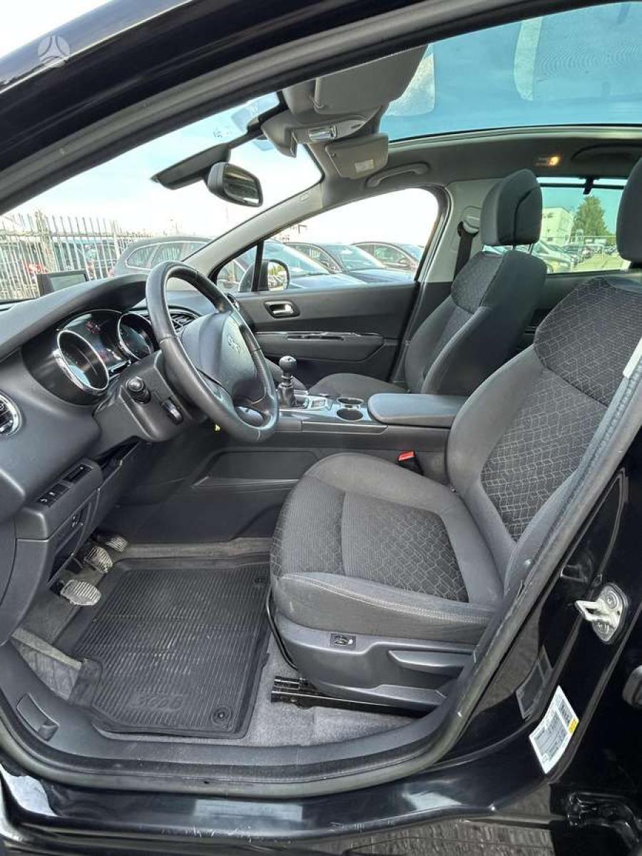 Melns Peugeot 3008 2014 Marijampole, ar dzinēja tilpumu 1.56 L un nobraukumu 252 tūkst. km par 4750 €, foto 14 vietnē AUTOMOTO.COM.LV