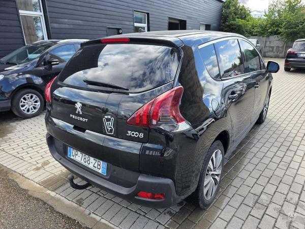 Black Peugeot 3008 2015 in Taurage, with an engine capacity of 1.56 L and mileage of 180 thousand km for 4900 €, photo 5 on AUTOMOTO.COM.LV