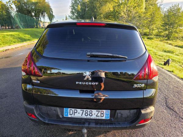 Пежо 3008 2015 в Таураге на AUTOMOTO.COM.LV Черный Пежо 3008 2015 в Таураге, объемом двигателя 1.56 л и пробегом 188 тыс. км за 5000 €, фото 3 на AUTOMOTO.COM.LV