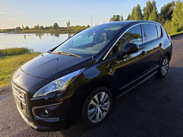 Пежо 3008 2015 в Таураге на AUTOMOTO.COM.LV Черный Пежо 3008 2015 в Таураге, объемом двигателя 1.56 л и пробегом 188 тыс. км за 5000 €, фото 9 на AUTOMOTO.COM.LV