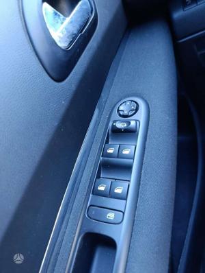 Melns Peugeot 3008 2016 Tauragė, ar dzinēja tilpumu 1.60 L un nobraukumu 155 tūkst. km par 5280 €, foto 6 vietnē AUTOMOTO.COM.LV