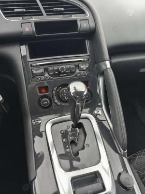 Black Peugeot 3008 2016 in Panevezys, with an engine capacity of 1.56 L and mileage of 200 thousand km for 6300 €, photo 16 on AUTOMOTO.COM.LV