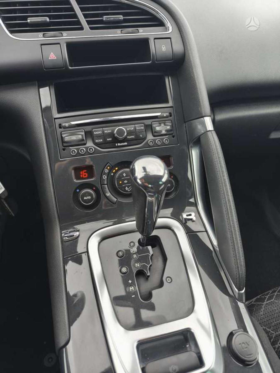 Black Peugeot 3008 2016 in Panevezys, with an engine capacity of 1.56 L and mileage of 200 thousand km for 6300 €, photo 16 on AUTOMOTO.COM.LV