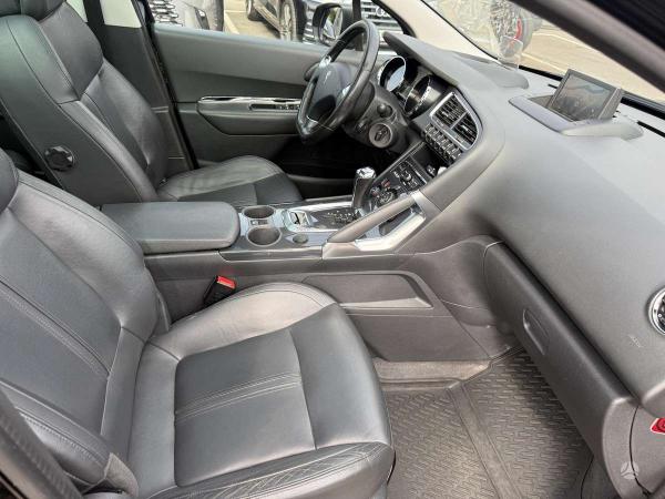 Black Peugeot 3008 2016 in Vilnius, with an engine capacity of 1.60 L and mileage of 320 thousand km for 2900 €, photo 9 on AUTOMOTO.COM.LV