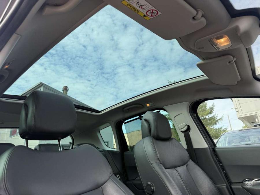 Melns Peugeot 3008 2016 Viļņa, ar dzinēja tilpumu 1.60 L un nobraukumu 320 tūkst. km par 2900 €, foto 12 vietnē AUTOMOTO.COM.LV