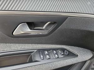 Melns Peugeot 3008 2017 Šauļi, ar dzinēja tilpumu 1.60 L un nobraukumu 189 tūkst. km par 10750 €, foto 26 vietnē AUTOMOTO.COM.LV