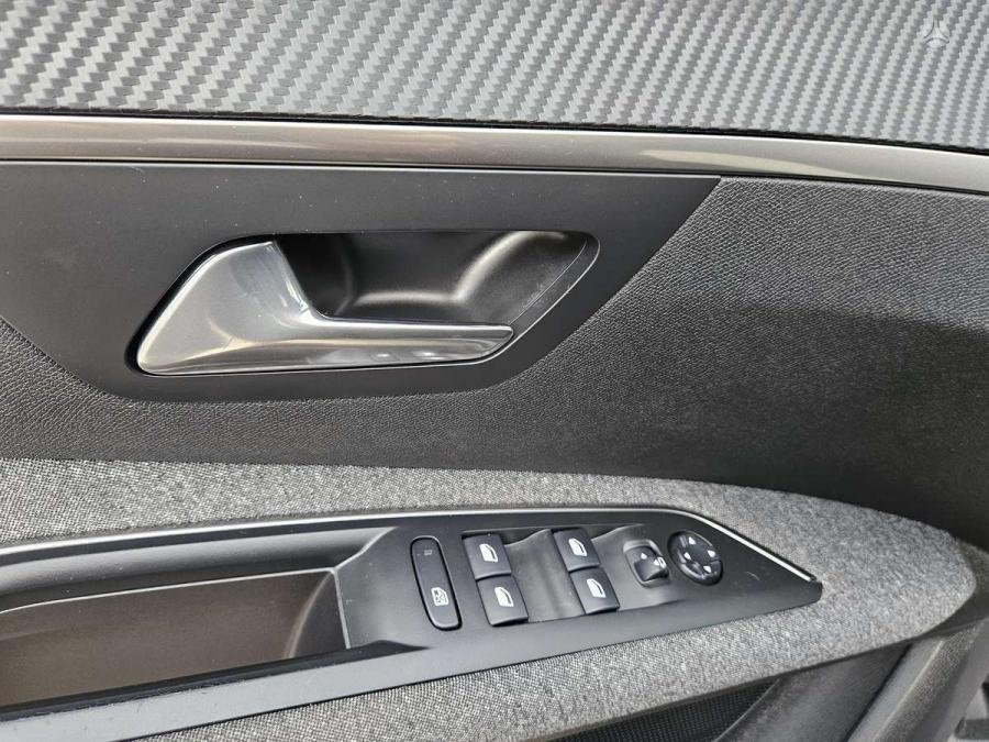 Melns Peugeot 3008 2017 Šauļi, ar dzinēja tilpumu 1.60 L un nobraukumu 189 tūkst. km par 10750 €, foto 26 vietnē AUTOMOTO.COM.LV