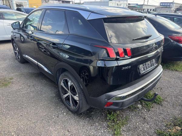 Black Peugeot 3008 2017 in Kaunas, with an engine capacity of 1.20 L and mileage of 26 thousand km for 7850 €, photo 4 on AUTOMOTO.COM.LV