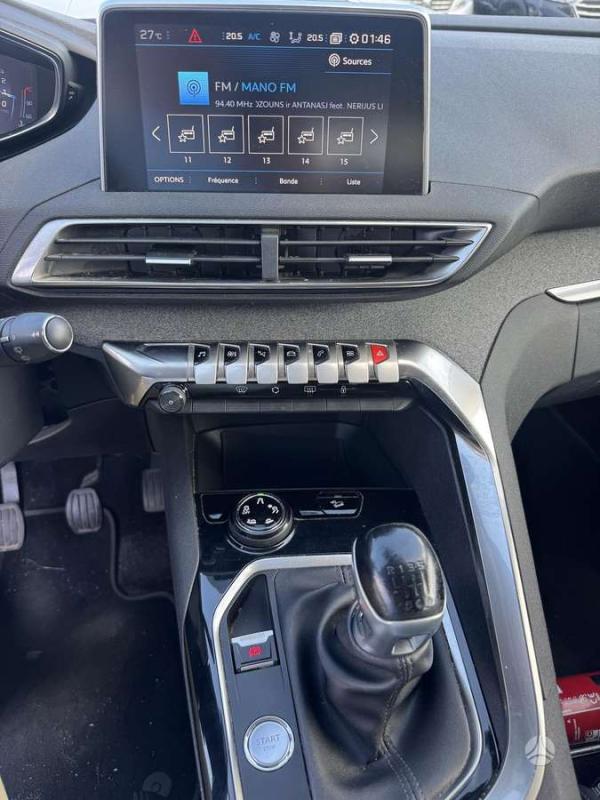 Black Peugeot 3008 2017 in Kaunas, with an engine capacity of 1.20 L and mileage of 26 thousand km for 7850 €, photo 6 on AUTOMOTO.COM.LV