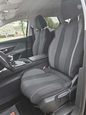 Black Peugeot 3008 2017 in Siauliai, with an engine capacity of 1.60 L and mileage of 189 thousand km for 10950 €, photo 15 on AUTOMOTO.COM.LV
