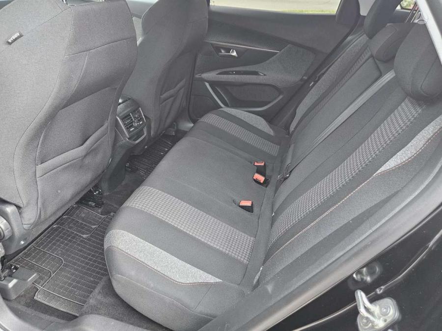 Black Peugeot 3008 2017 in Siauliai, with an engine capacity of 1.60 L and mileage of 189 thousand km for 10950 €, photo 17 on AUTOMOTO.COM.LV
