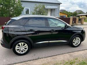 Black Peugeot 3008 2018 in Birstonas, with an engine capacity of 1.50 L and mileage of 275 thousand km for 10700 €, photo 6 on AUTOMOTO.COM.LV
