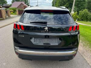 Black Peugeot 3008 2018 in Birstonas, with an engine capacity of 1.50 L and mileage of 275 thousand km for 10700 €, photo 8 on AUTOMOTO.COM.LV