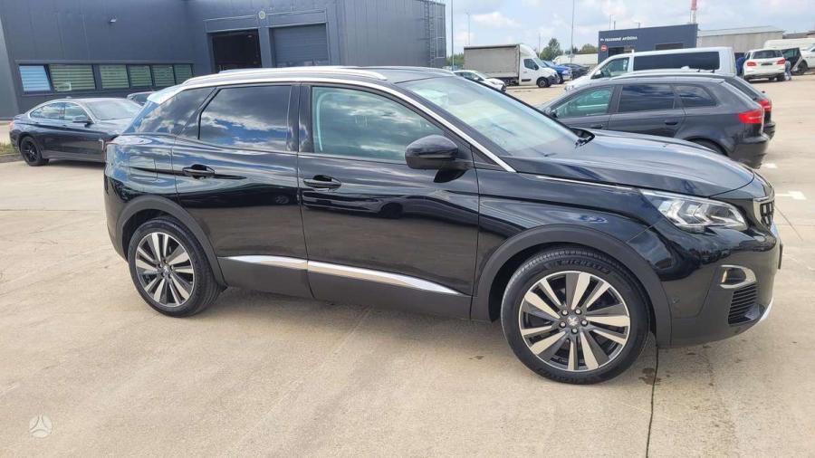 Melns Peugeot 3008 2019 Šauļi, ar dzinēja tilpumu 1.50 L un nobraukumu 129 tūkst. km par 12400 €, foto 3 vietnē AUTOMOTO.COM.LV