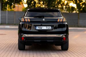 Black Peugeot 3008 2021 in Riga, with an engine capacity of 1.50 L and mileage of 170 thousand km for 22990 €, photo 5 on AUTOMOTO.COM.LV