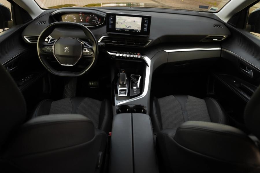 Black Peugeot 3008 2021 in Riga, with an engine capacity of 1.50 L and mileage of 170 thousand km for 22990 €, photo 12 on AUTOMOTO.COM.LV