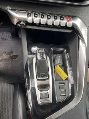 Black Peugeot 3008 2021 in Taurage, with an engine capacity of 1.50 L and mileage of 249 thousand km for 12900 €, photo 12 on AUTOMOTO.COM.LV