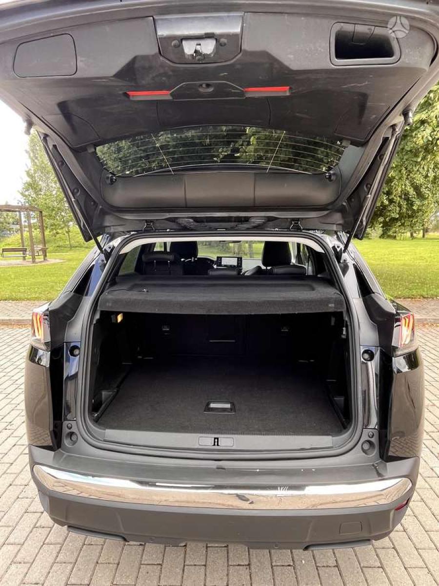 Black Peugeot 3008 2021 in Taurage, with an engine capacity of 1.50 L and mileage of 249 thousand km for 12900 €, photo 17 on AUTOMOTO.COM.LV