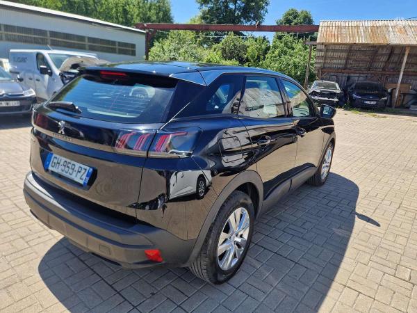 Black Peugeot 3008 2022 in Kaunas, with an engine capacity of 1.50 L and mileage of 238 thousand km for 13100 €, photo 4 on AUTOMOTO.COM.LV
