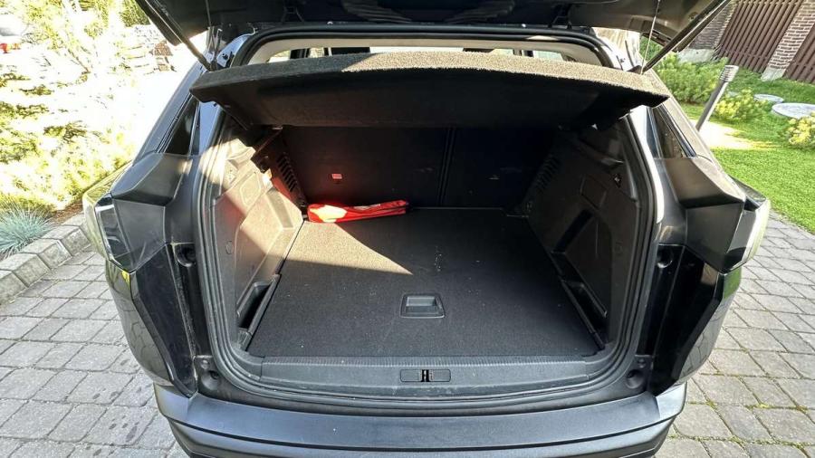 Melns Peugeot 3008 2022 Viļņa, ar dzinēja tilpumu 1.50 L un nobraukumu 170 tūkst. km par 12766 €, foto 15 vietnē AUTOMOTO.COM.LV