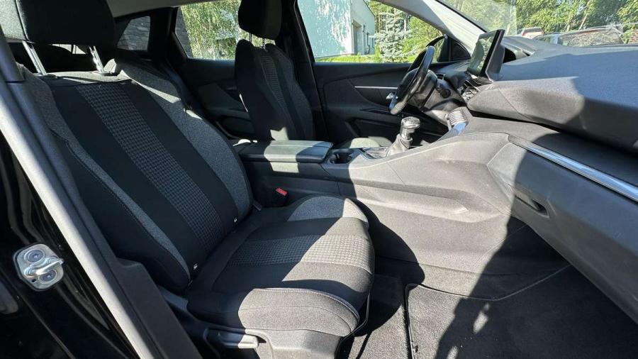 Melns Peugeot 3008 2022 Viļņa, ar dzinēja tilpumu 1.50 L un nobraukumu 170 tūkst. km par 12766 €, foto 18 vietnē AUTOMOTO.COM.LV