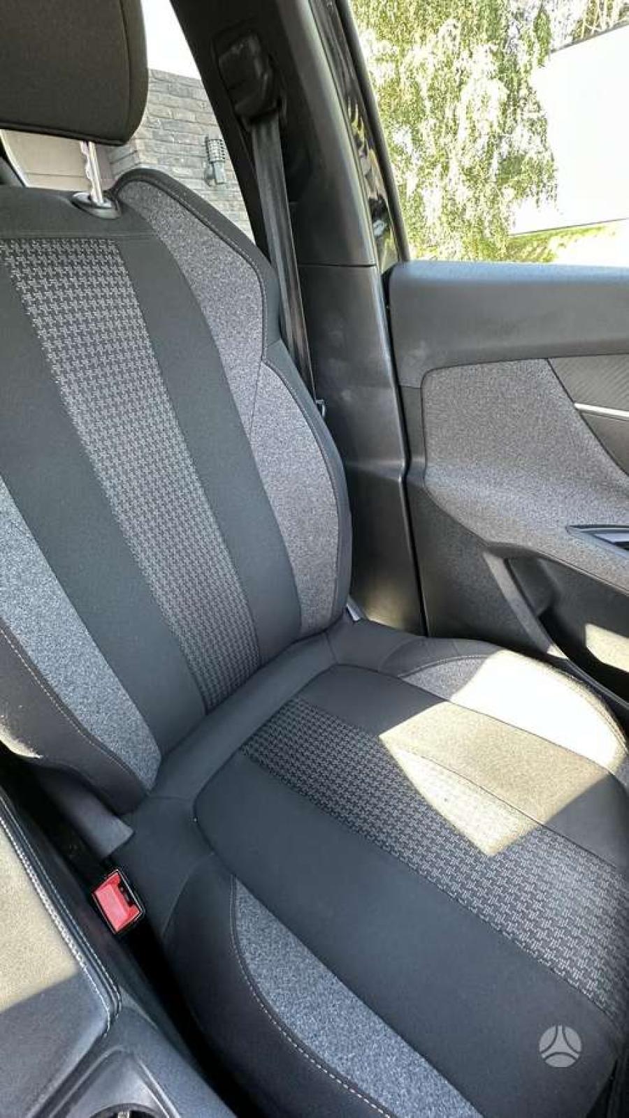 Melns Peugeot 3008 2022 Viļņa, ar dzinēja tilpumu 1.50 L un nobraukumu 170 tūkst. km par 12766 €, foto 19 vietnē AUTOMOTO.COM.LV