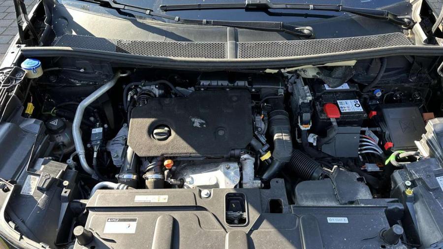 Melns Peugeot 3008 2022 Viļņa, ar dzinēja tilpumu 1.50 L un nobraukumu 170 tūkst. km par 12766 €, foto 23 vietnē AUTOMOTO.COM.LV